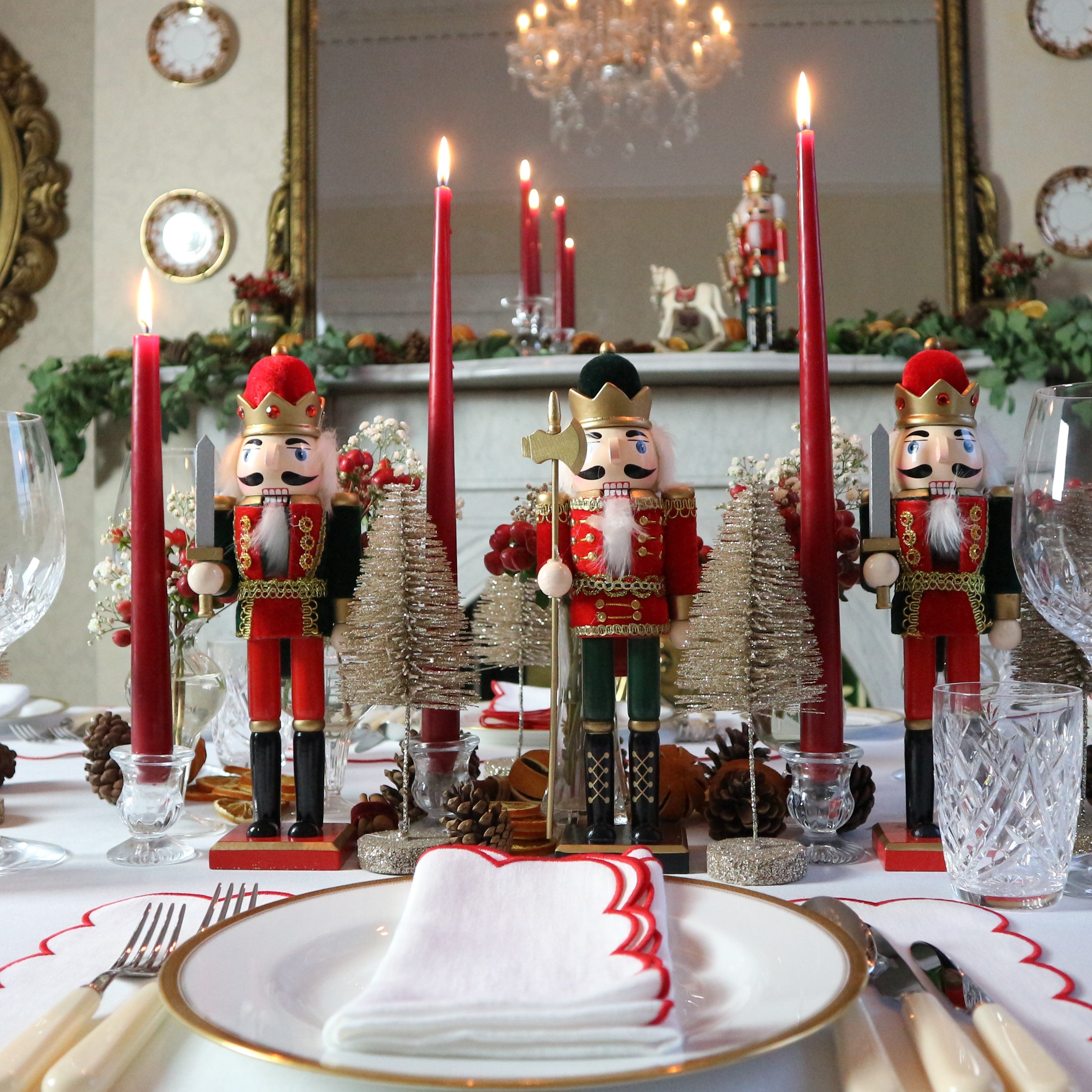 Classic Christmas Nutcrackers (Set of two) – Oilbhe Belfast